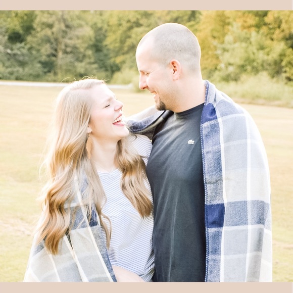 Courtney's Closet (@courtneycenters) | Poshmark